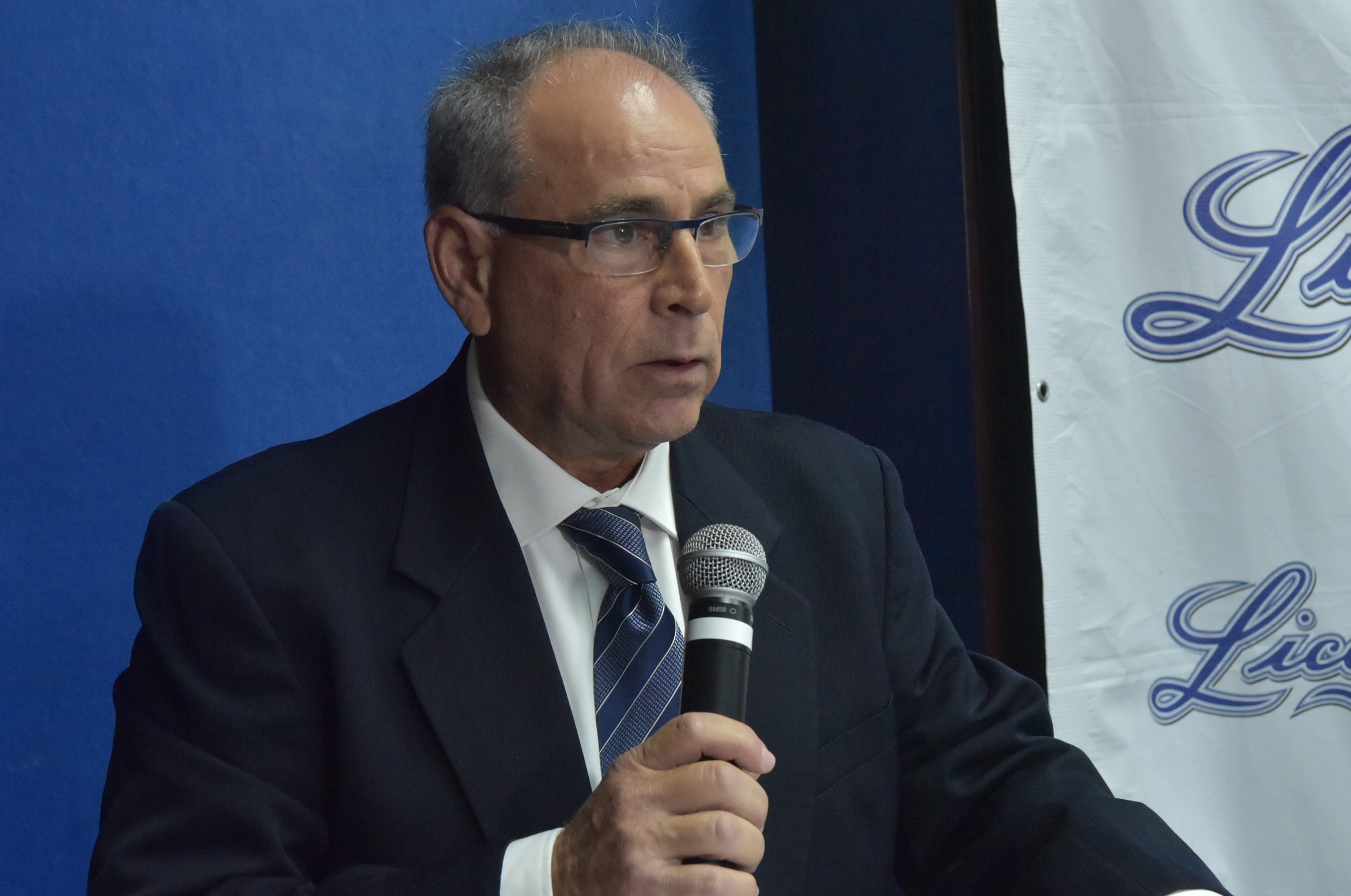 Doctor Domingo Pichardo Peña, electo presidente del Licey - Momento ...